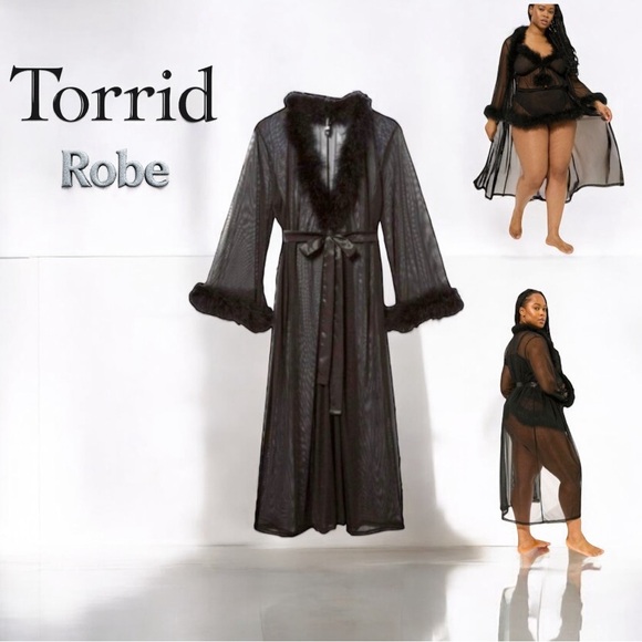 torrid | Intimates & Sleepwear | Torrid Flirty Robe | Poshmark